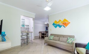 Apartamento | Área de estar | Smart TV 32 polegadas com canais digitais