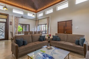 Villa, fumadores | 5 quartos