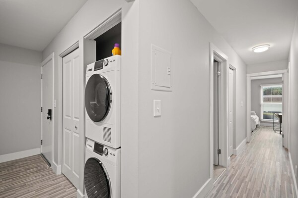 Tranquil 2br 2ba Getaway For The Family - Rochester University, Rochester Hills