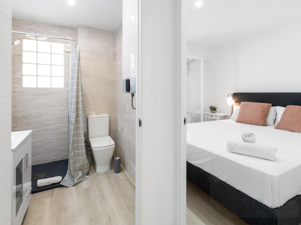 Apartamento En Playa Con Piscina Aacc - Castelldefels