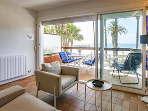 Apartamento, para fumantes | 2 quartos