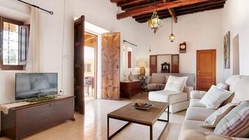 Villa, fumadores | 4 quartos