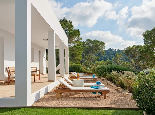 Villa, fumadores | 3 quartos