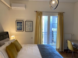 Casa | 4 quartos, escrivaninha