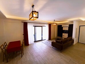 Vila standard, vista para a montanha | Área de estar