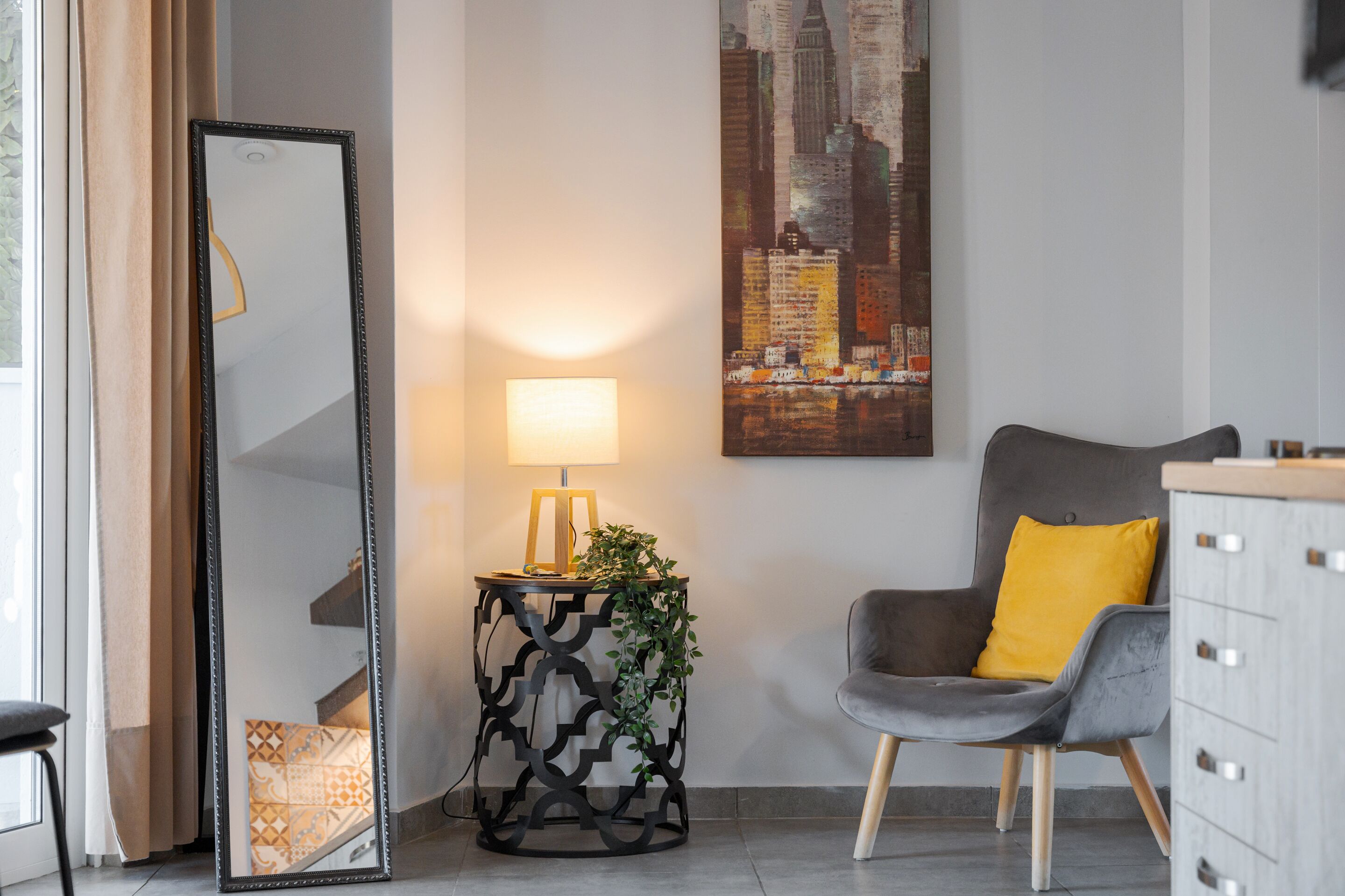 Acropolis Sandra Stay | Sala de estar | Smart TV de 40 polegadas com canais via satélite, Netflix 