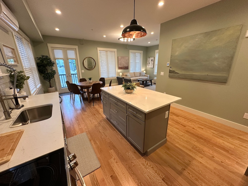 Brand New Construction 3 Unit 5 Bed Property - Newport Vineyards, Middletown