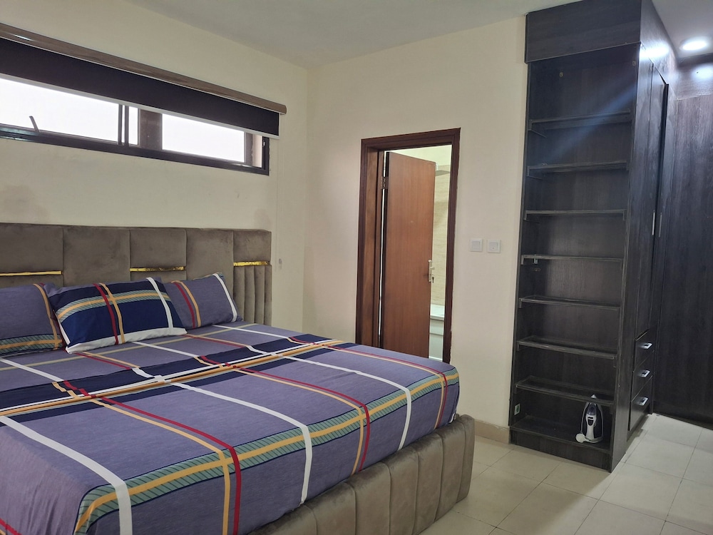 Lagos Luxury Residence, Opebi - Lagos | Vrbo