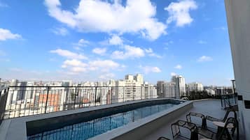 6 piscinas exteriores