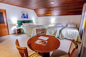 Quarto Quádruplo Superior | Cofre no quarto, secretária adequada para computadores portáteis 