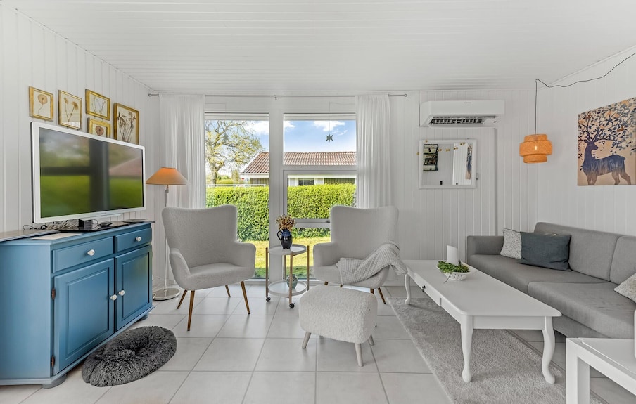 Amazing Home In Hejls With House A Panoramic View - コリング