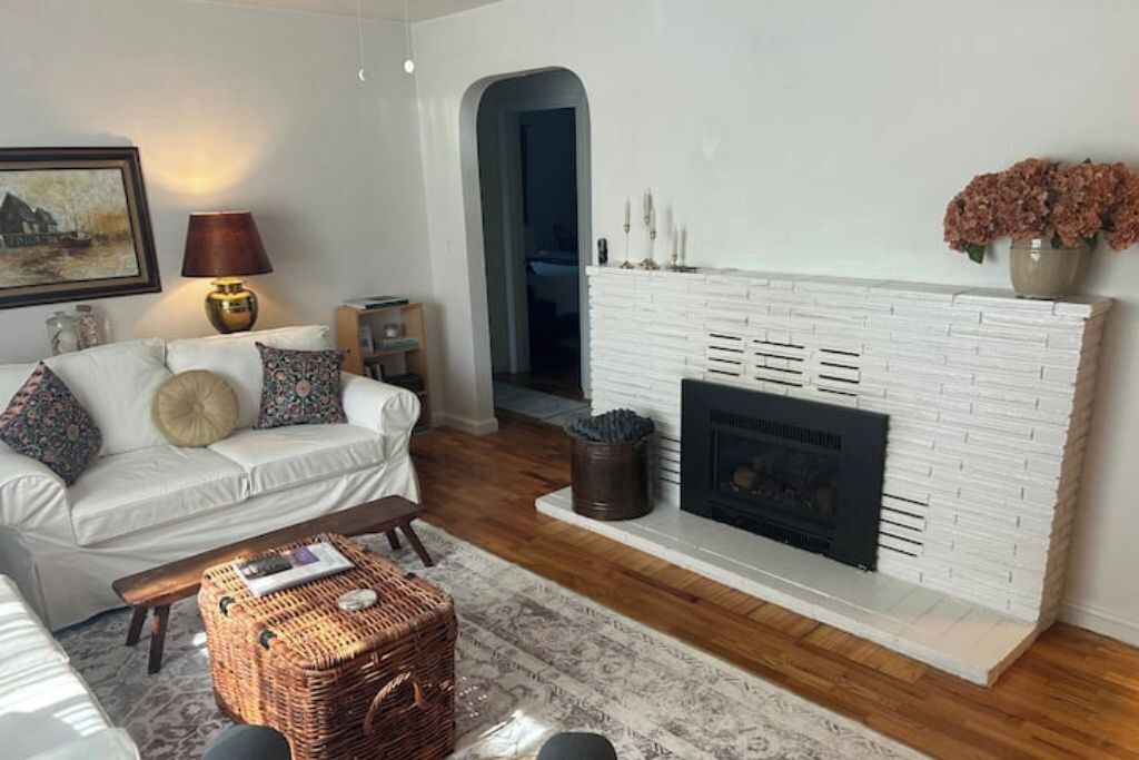Charming Lovely 1940s Bungalow - Ashland, OR