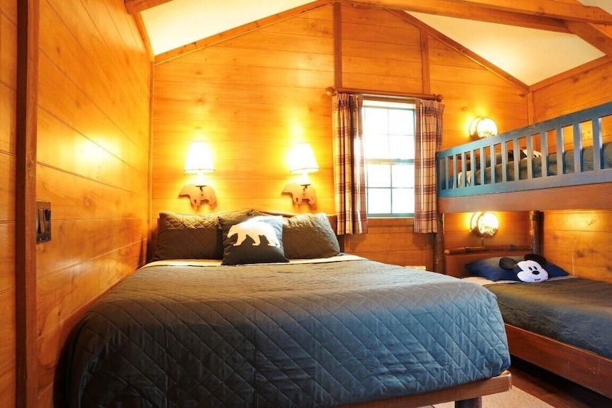 Mouse House Cabin: Disney's Legacy Fort Wilderness Cabin In Kissimmee - Kissimmee, FL