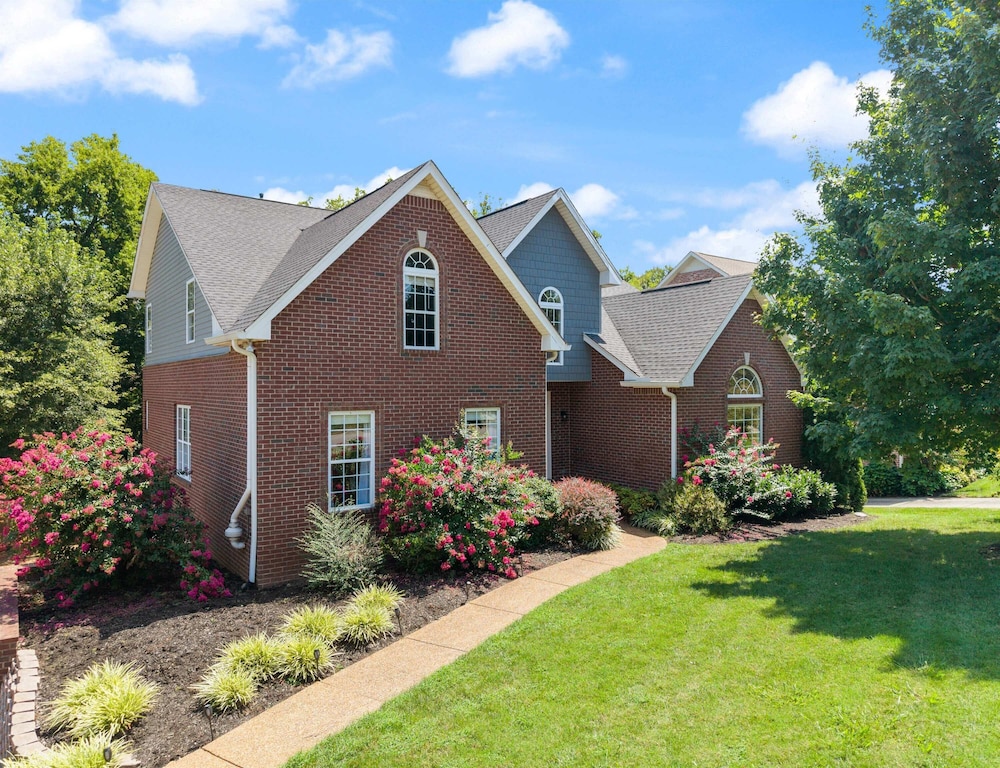 Thompson's Station Serenity - Chapel Hill, TN