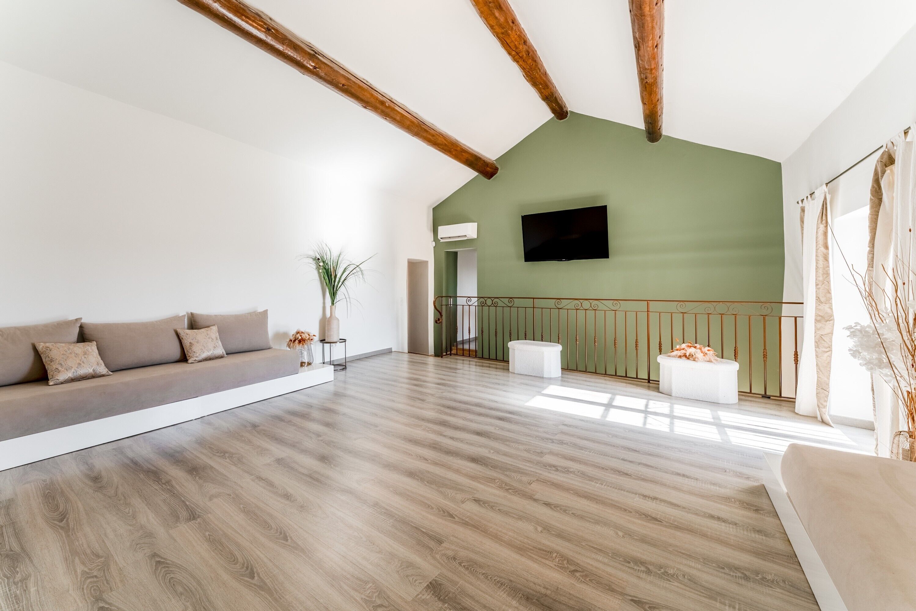 Villa « Piscine Jacuzzi » Avec Piscine Privée, Wi-fi Et Climatisation - Courthézon