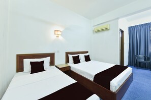 Quarto Triplo Standard | Wi-fi grátis, roupa de cama fornecida