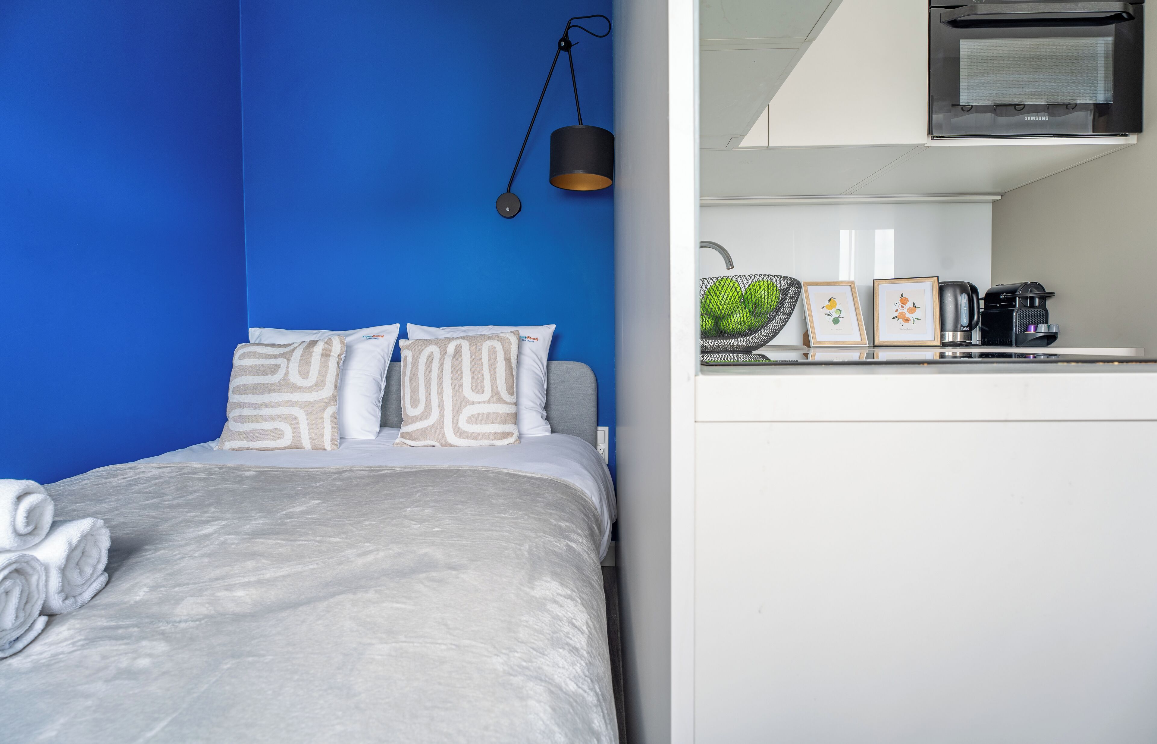 Estúdio Comfort | Secretária adequada para computadores portáteis, quartos insonorizados 