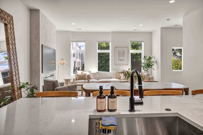 Cleveland Retreat | Hot Tub + Sauna - Cleveland Browns Stadium