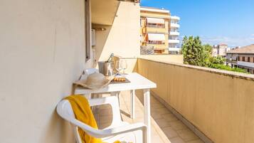 Apartamento Familiar, vários quartos (Casa Gialla) | Refeições ao ar livre