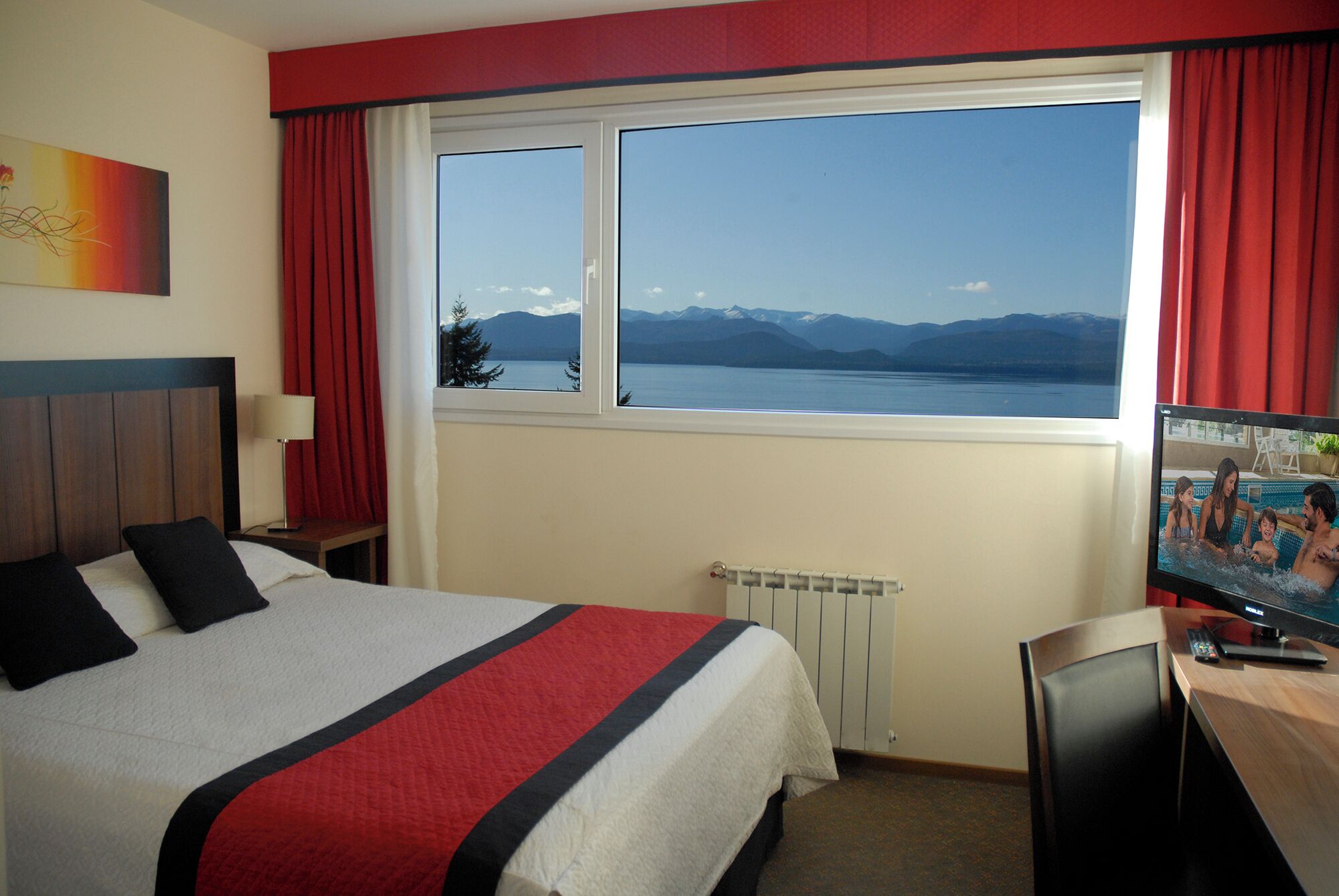 Breathtaking Lake Views In Room Near Attractions W/ Breakfast & Hot Tub - San Carlos de Bariloche