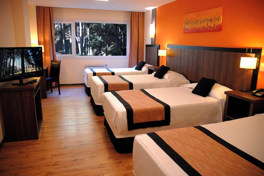 Lakeview Quadruple Family Room With Game Room & Breakfast For Leisure Stays - San Carlos de Bariloche