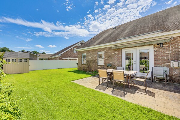 5 Mi To Rocky Mount Mills: Modern Retreat W/ Patio - Nashville, NC