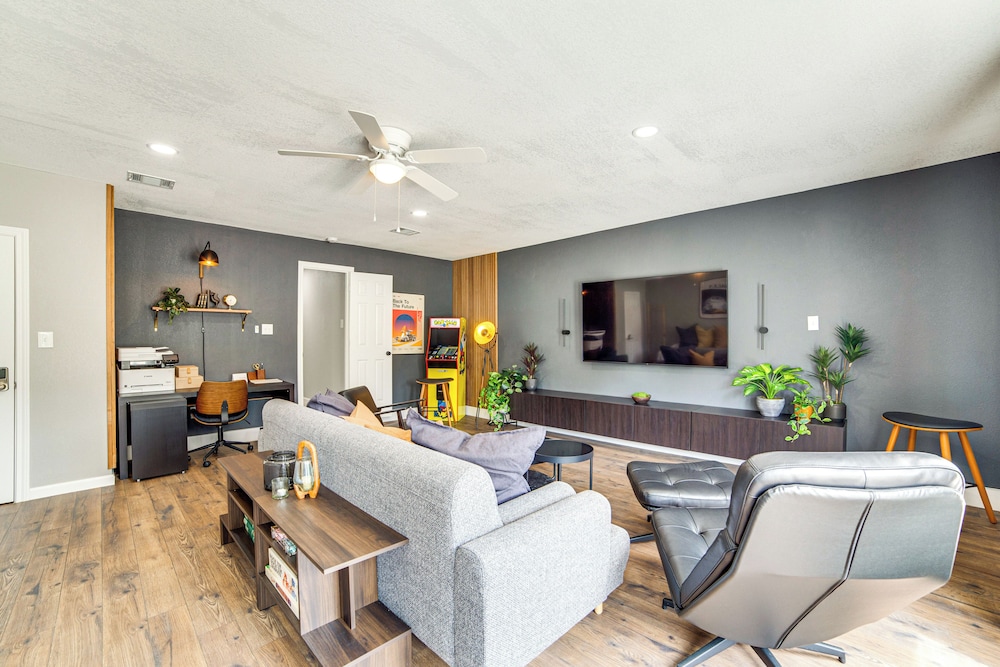 Spacious Family Home, 5 Mi To Galleria Dallas! - 達拉斯