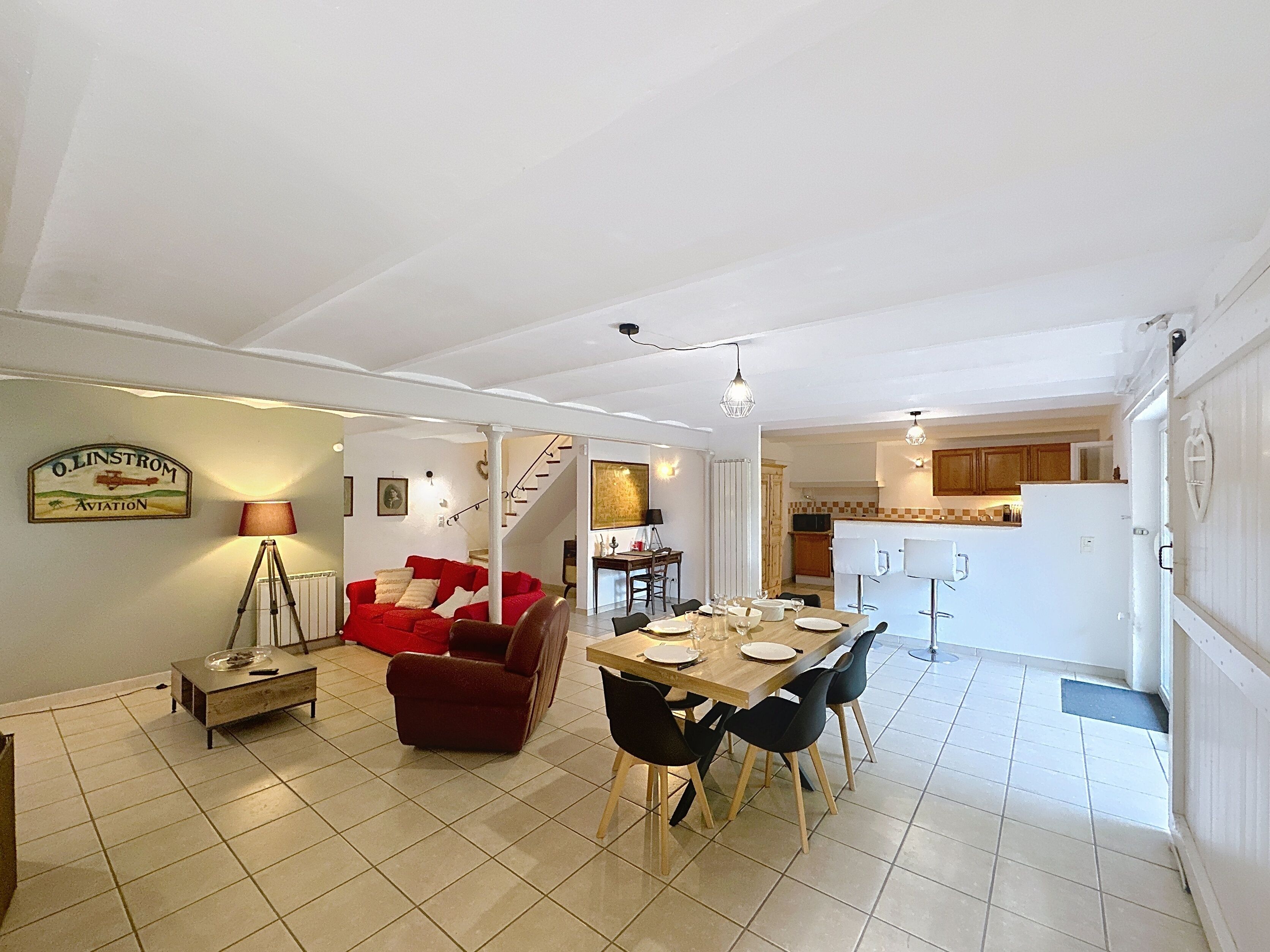 Maison De Vacances\nbeau Et Vaste Terrain Arboré \N10 Couchages  Piscine - Cavaillon