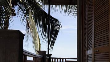 Quarto Lua de Mel, vista para o mar | Cofre no quarto, secretária, Wi-fi grátis