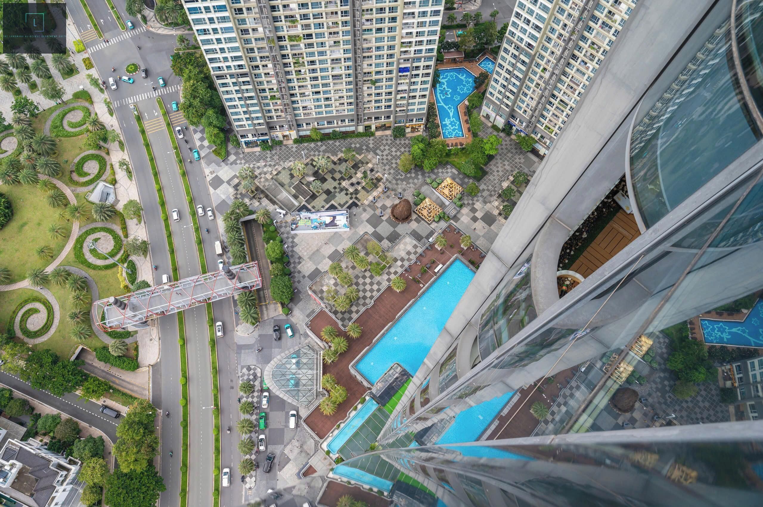 Apartamento luxo, 4 quartos, para não fumantes, vista para a cidade | Frigobar, escrivaninha, Wi-Fi de cortesia, roupa de cama