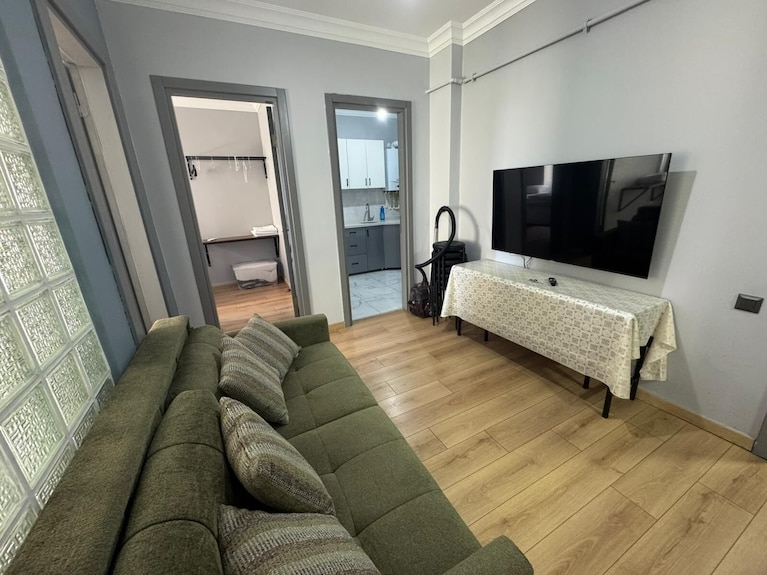 Taksim 4 Room Entrance Floor No Stairs - İstanbul