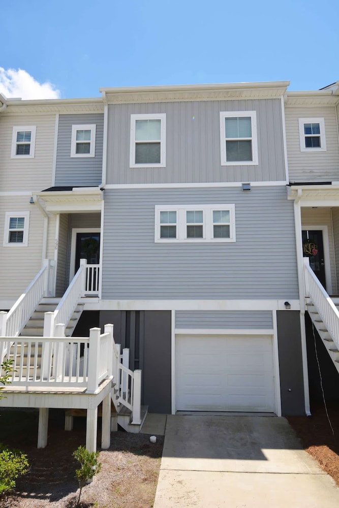 Getaway On Mclernon - Top Notch Mid Term Stay - Charleston, SC