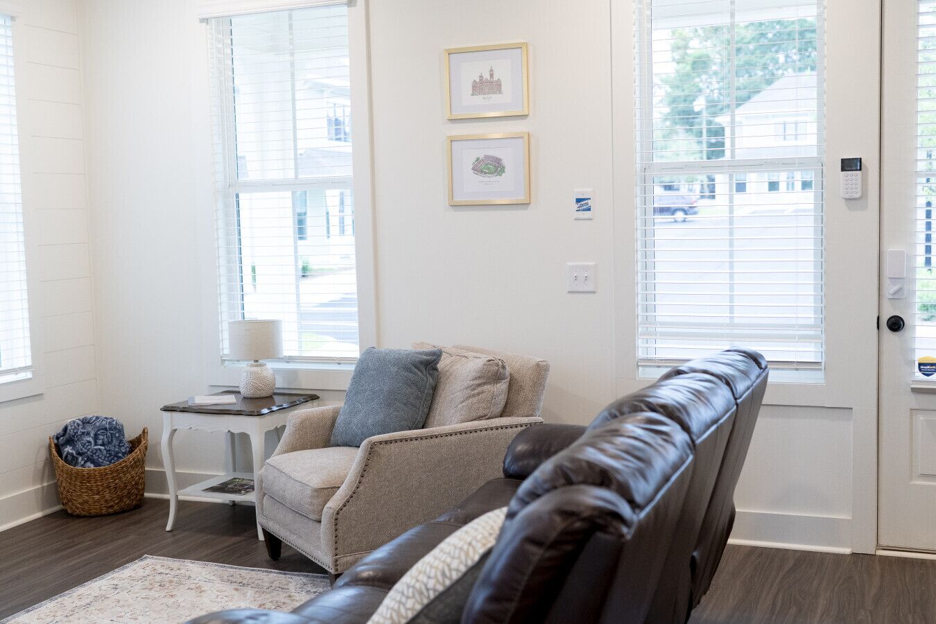Wire Road Getaway  Sleeps 10 With En Suite Baths - Auburn, AL