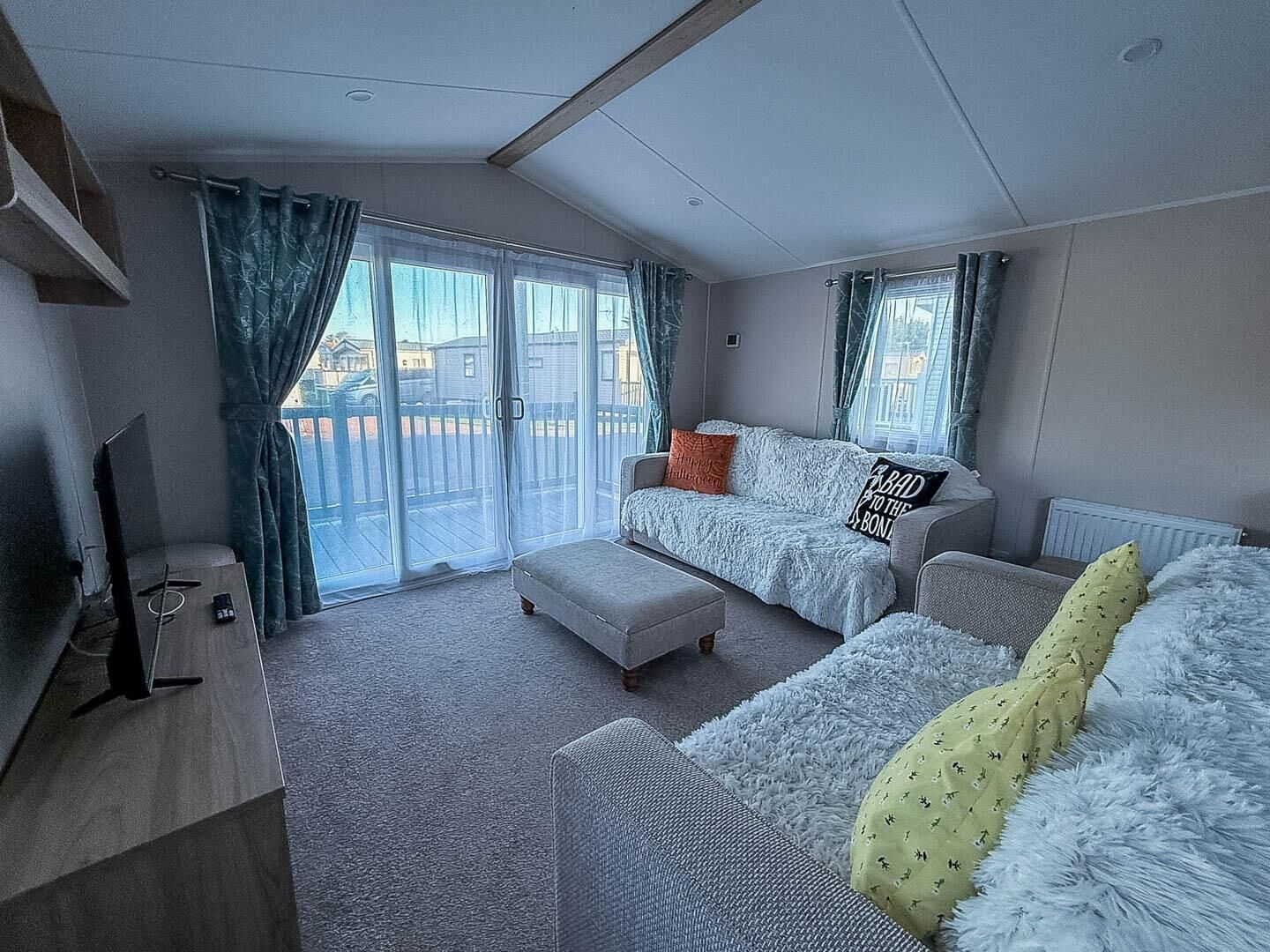 Homely 7 Berth Caravan At Manor Park In Hunstanton, Norfolk Ref 23018b - Heacham