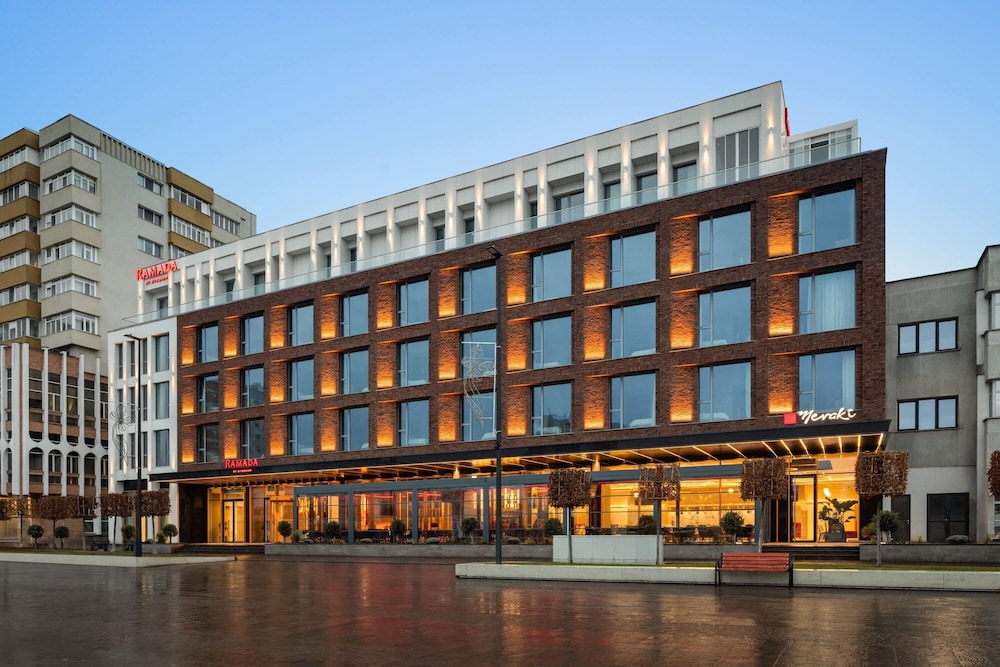 Ramada By Wyndham Zalau - Transylvania