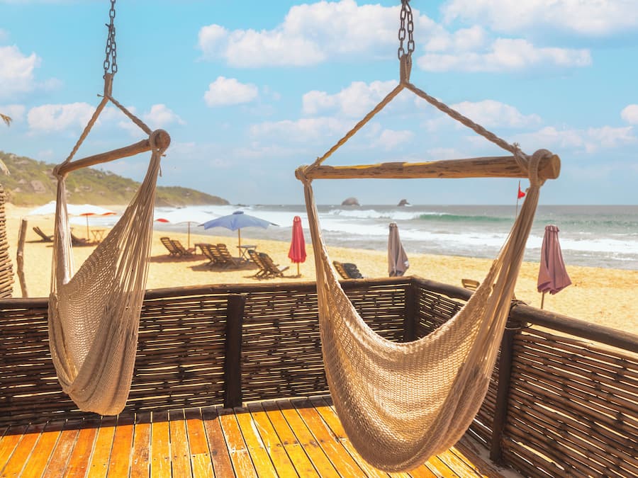 Quarto casal, sacada, vista para a praia | Vista da sacada