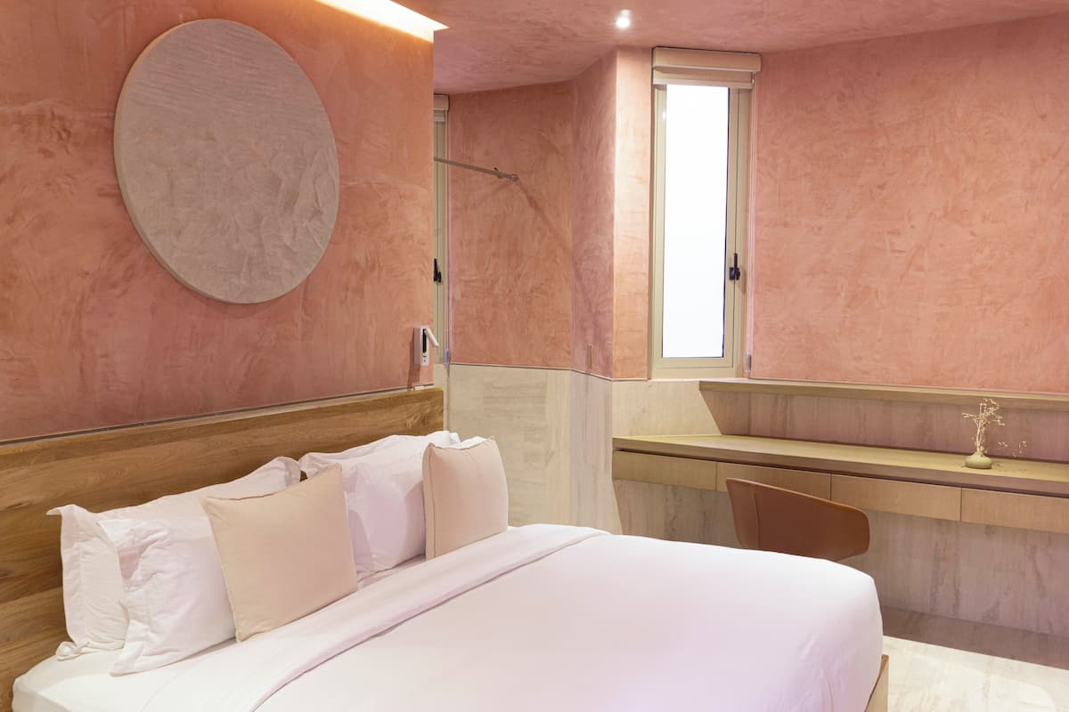 Suite Comfort | Lençóis de algodão egípcio, roupa de alta qualidade, minibar