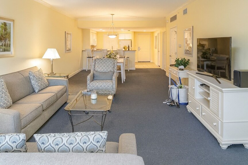 2 Ocean-inspired 1br With Pool, Kitchen, Balcony And Walkable To Sun & Smoothies - Hilton Head Island, SC