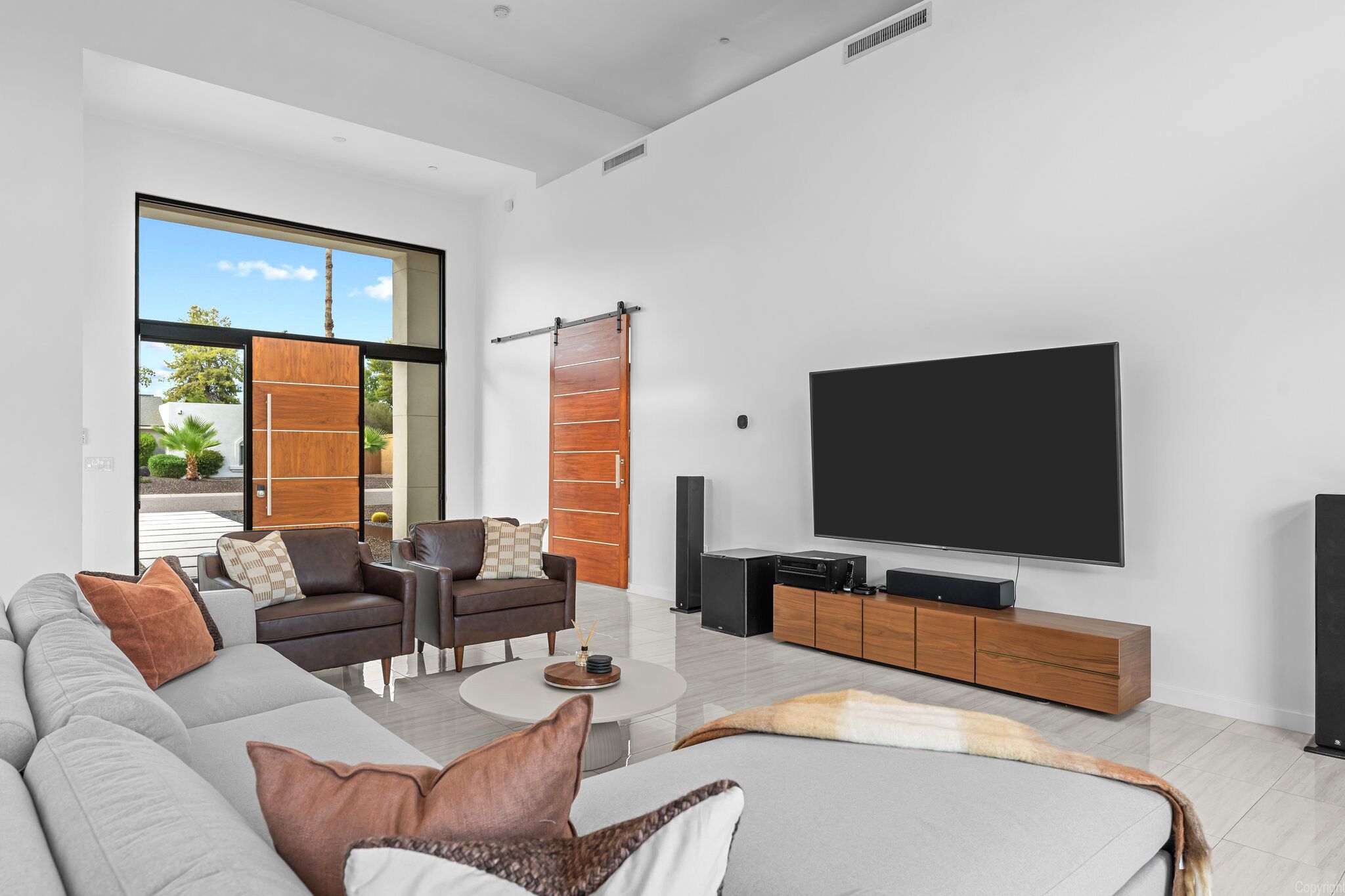 Luxury Modern Villa In Scottsdale + Pool, Hot Tub, Pickleball - Phoenix, AZ