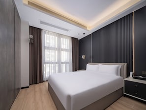 Quarto Duplo Executivo, Vista para a cidade | Roupa de alta qualidade, secretária