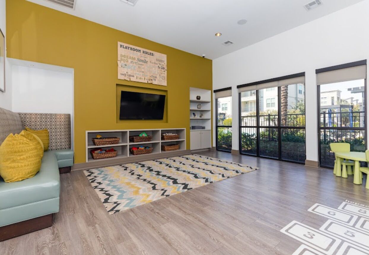 Chic 1-bedroom Apartment In Fantastic Houston With Fitness Room And Pool. - Houston, TX