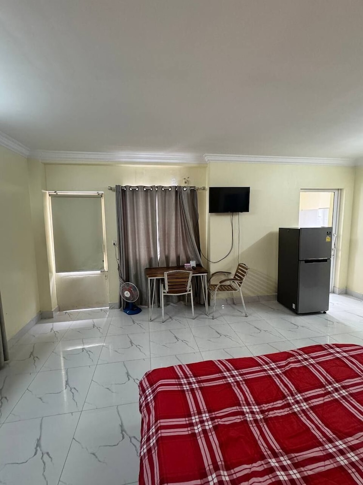 Lavendrata Iii - Phnom Penh