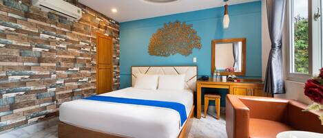 Quarto Duplo Standard | Roupa de alta qualidade, secretária, Wi-fi grátis