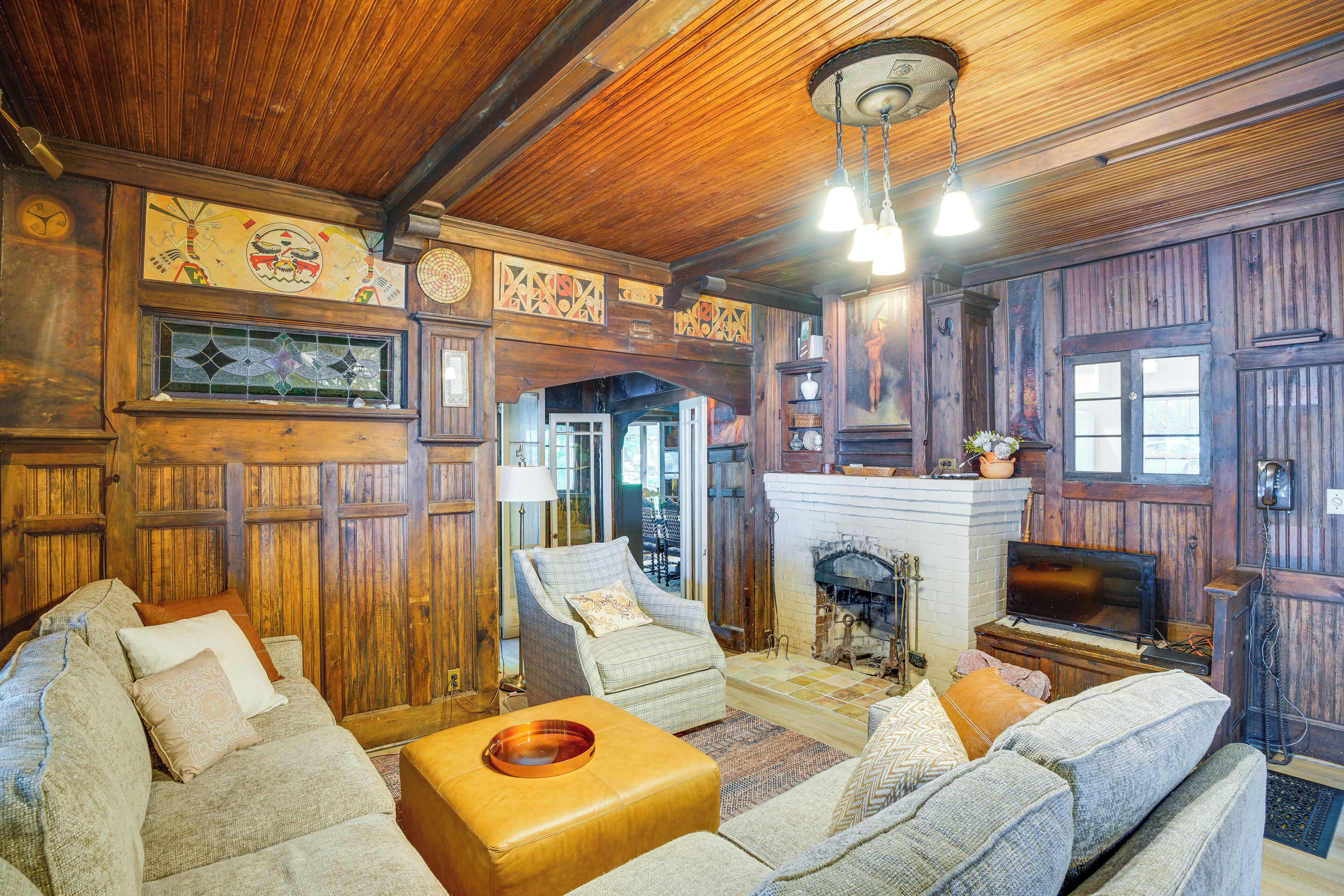 Historic Lakefront Home W/ Dock On Green Lake! - Green Lake, WI