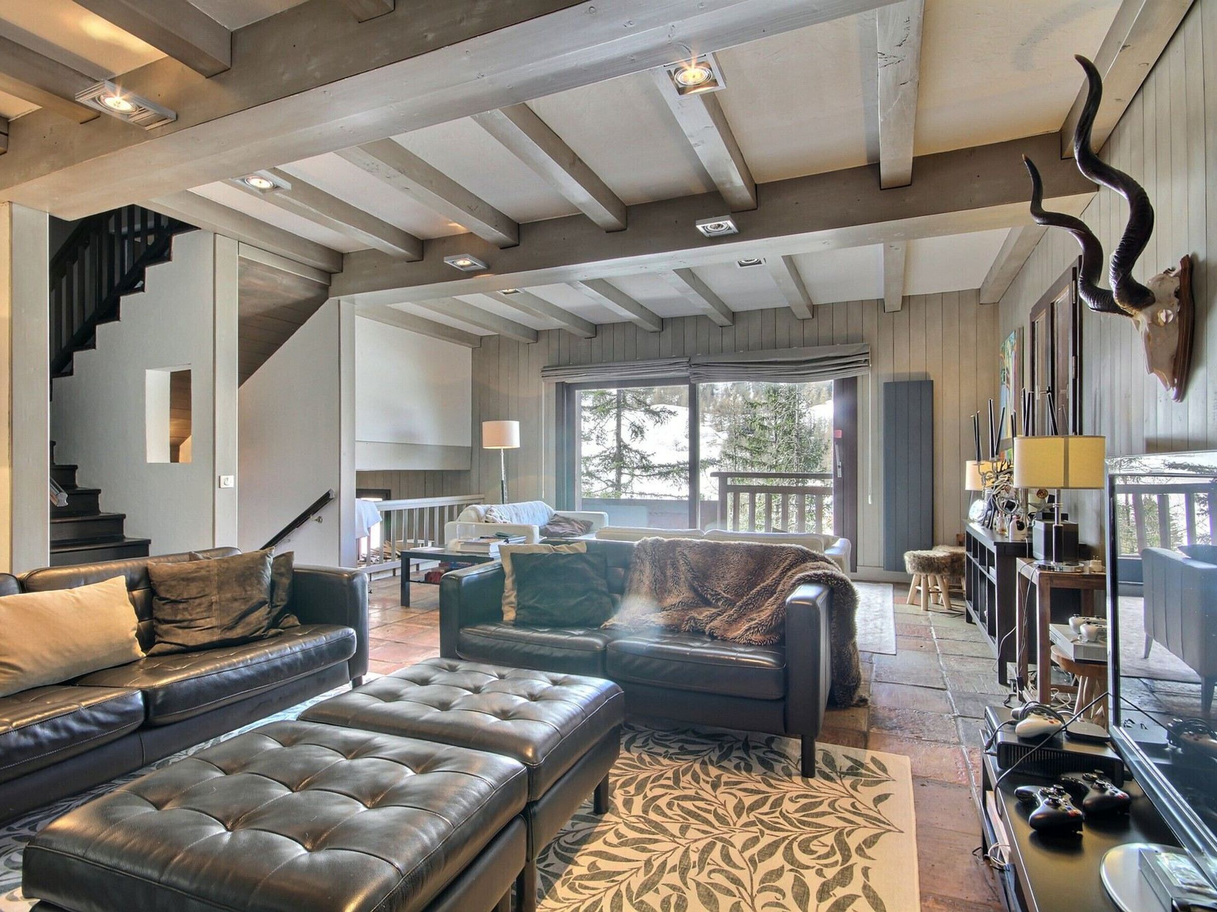 Spacious Chalet With Terrace And Jacuzzi, Near Slopes For 14 People - La Plagne