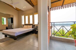 Casa de Campo Premium, 1 cama queen-size, varanda, vista para o rio | Roupa de alta qualidade, edredões de penas, secretária 