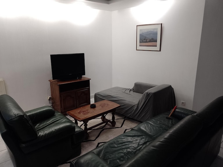 Chambre Spacieuse Quartier Residentiel, Proche Commodités, Bus Rer 40mn De Paris - Melun