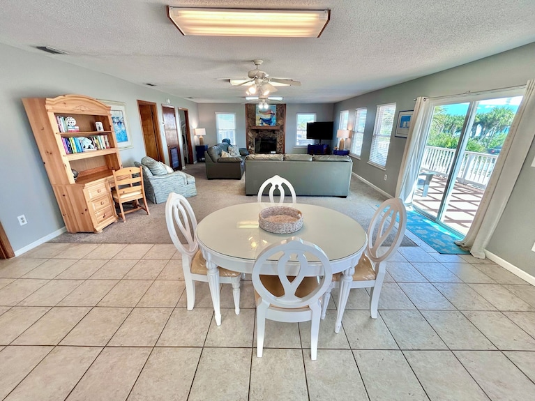 Island Charm, St. George Island Home With A Private Pool And Hot Tub. - St. George Island, FL