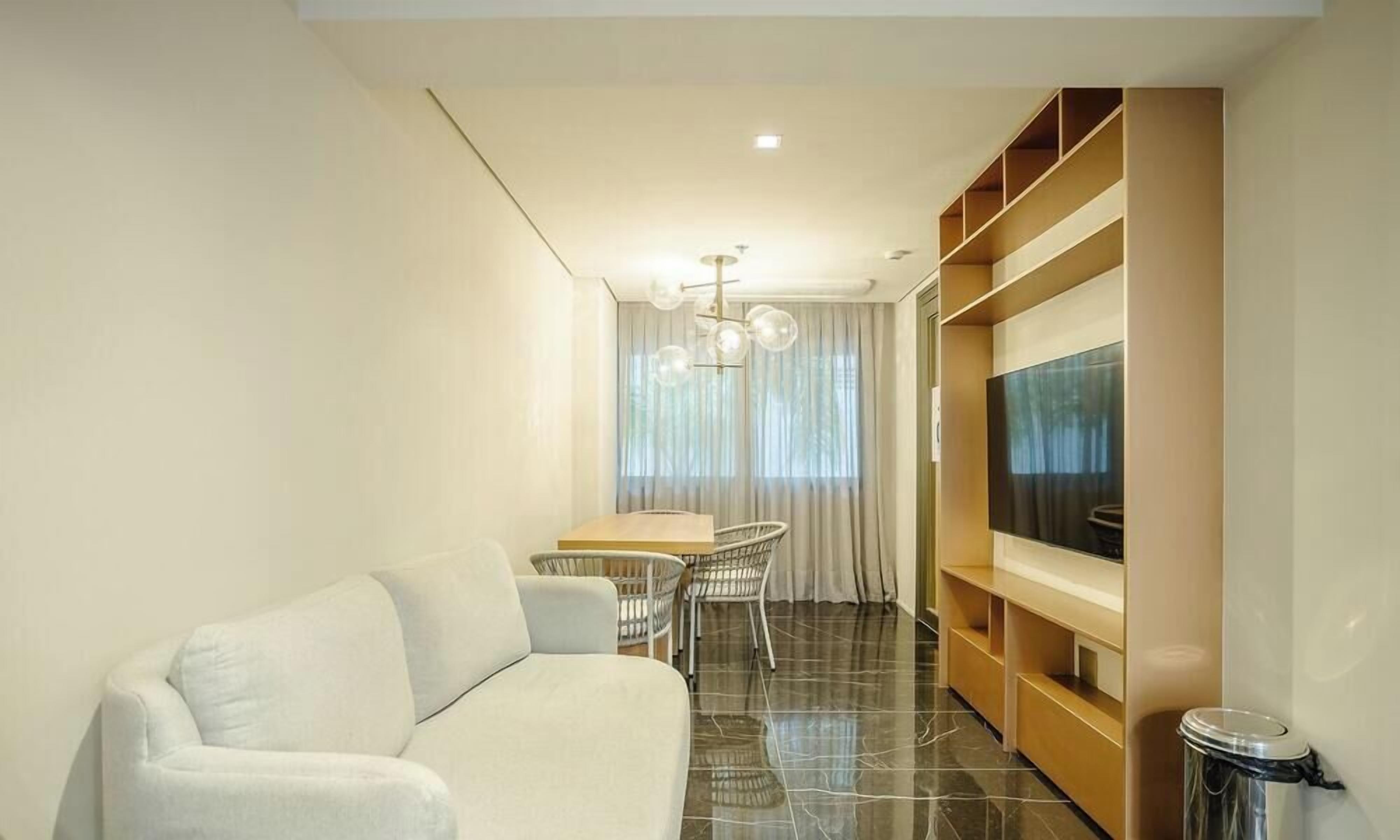 Apartamento | Sala de estar | Smart TV de 32 polegadas com canais digitais 