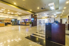 Apartamento básico | Saguão